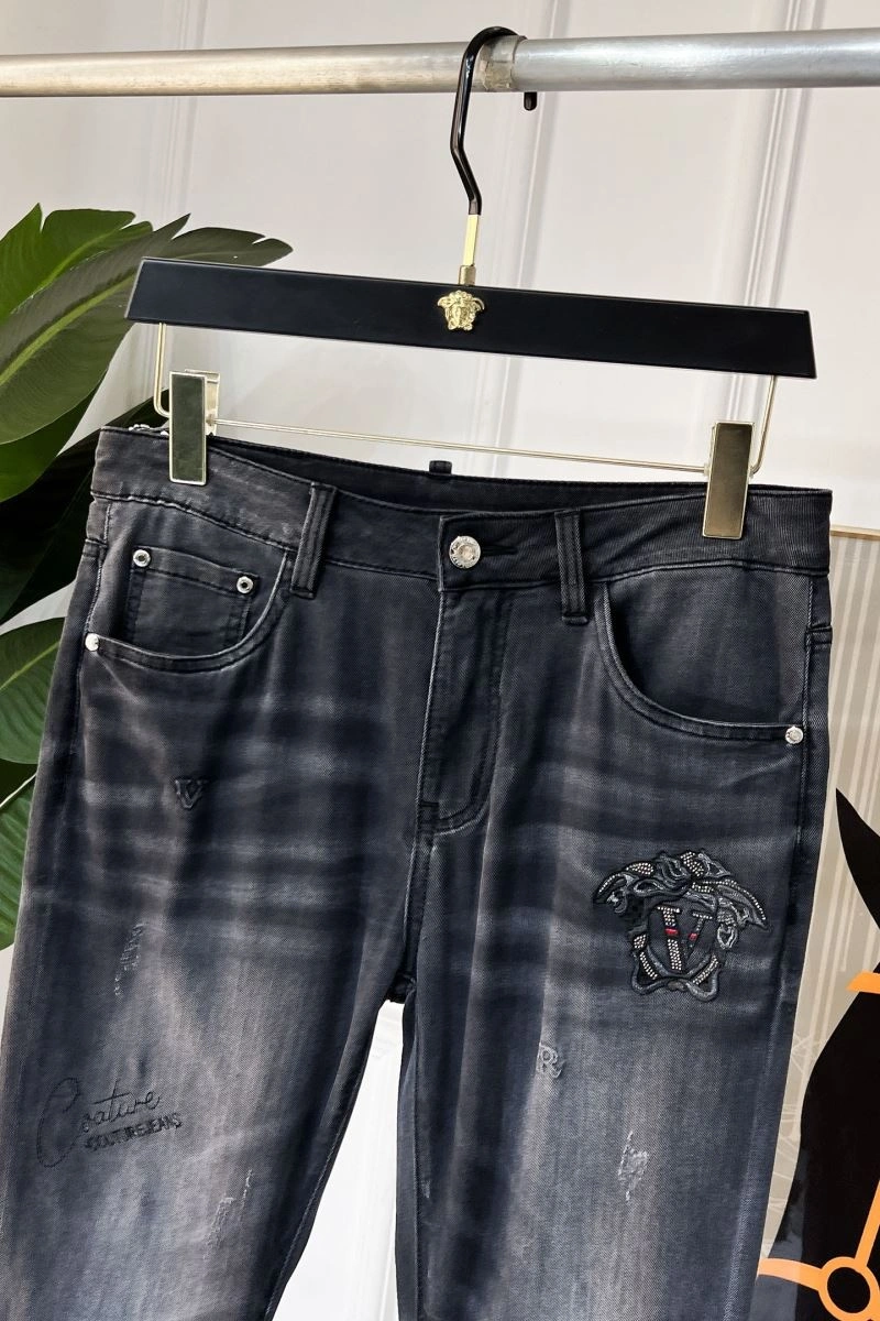 Inexpensive Versace Jeans