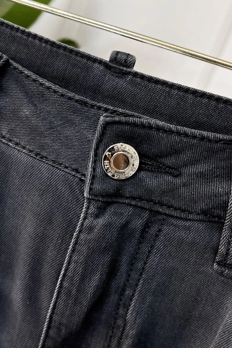 Inexpensive Versace Jeans