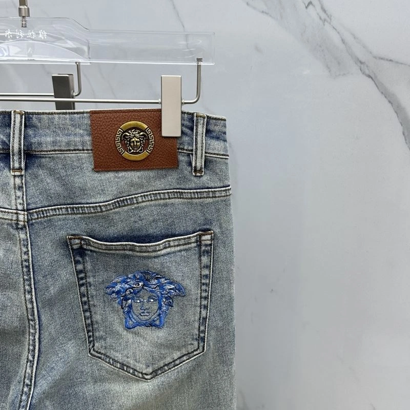 Legit Versace Jeans