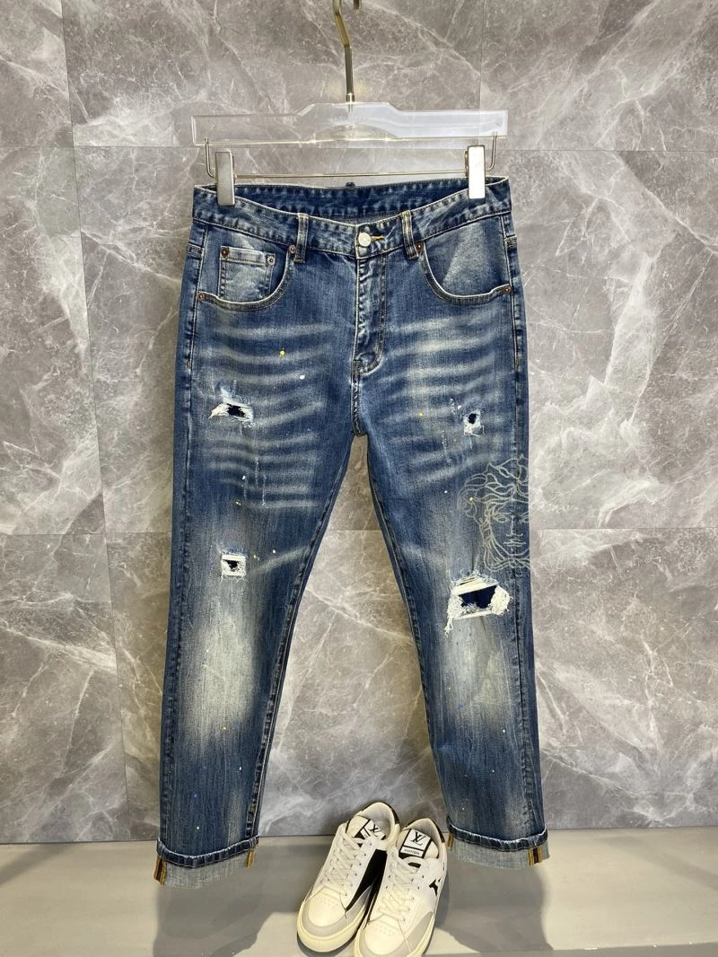 Discounted Versace Jeans