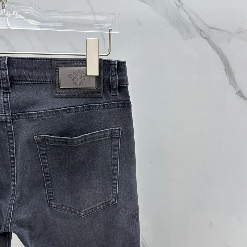 Inexpensive Versace Jeans