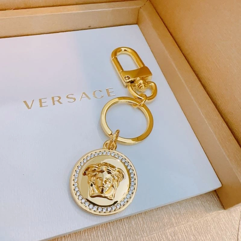 Low-cost Versace Keychains