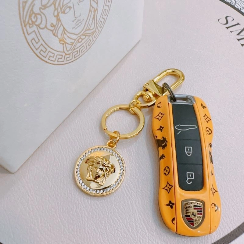 Low-cost Versace Keychains