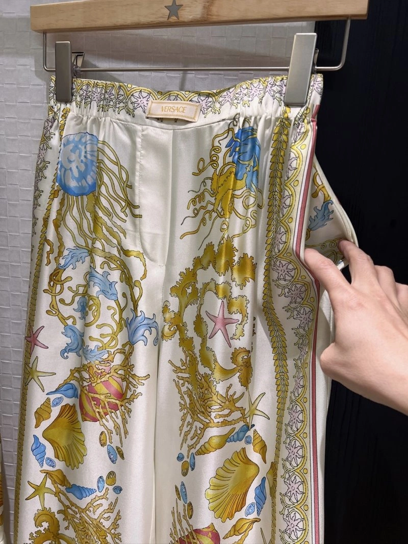 Accurate model Versace Long Suits