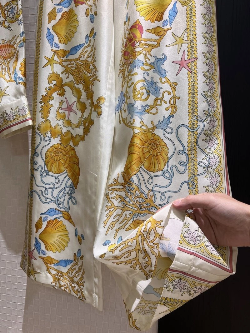 Accurate model Versace Long Suits
