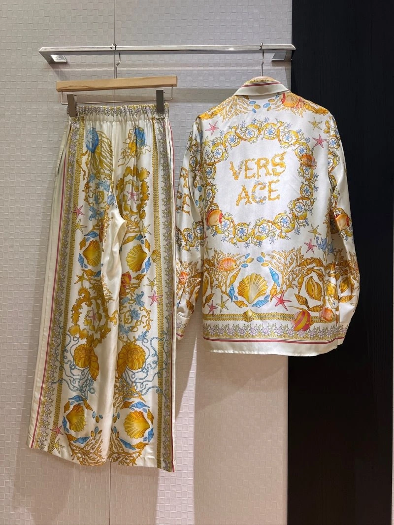 Accurate model Versace Long Suits