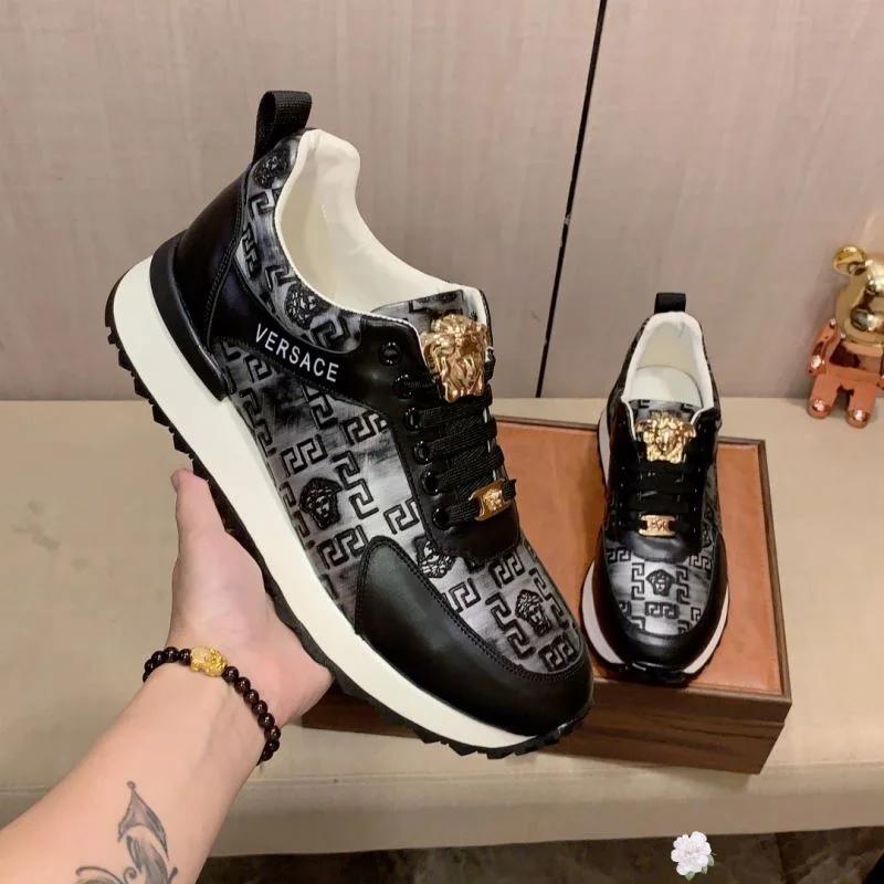 Accurate model Versace Low Shoes