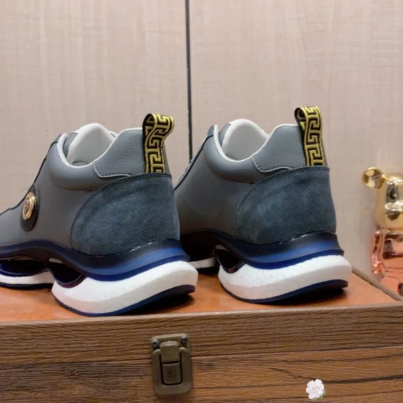 Bargain Versace Low Shoes