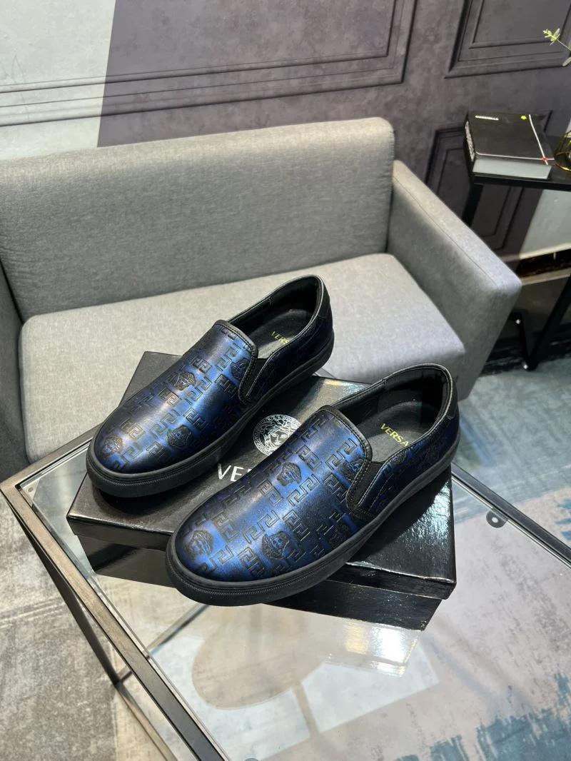 Exact replica Versace Low Shoes