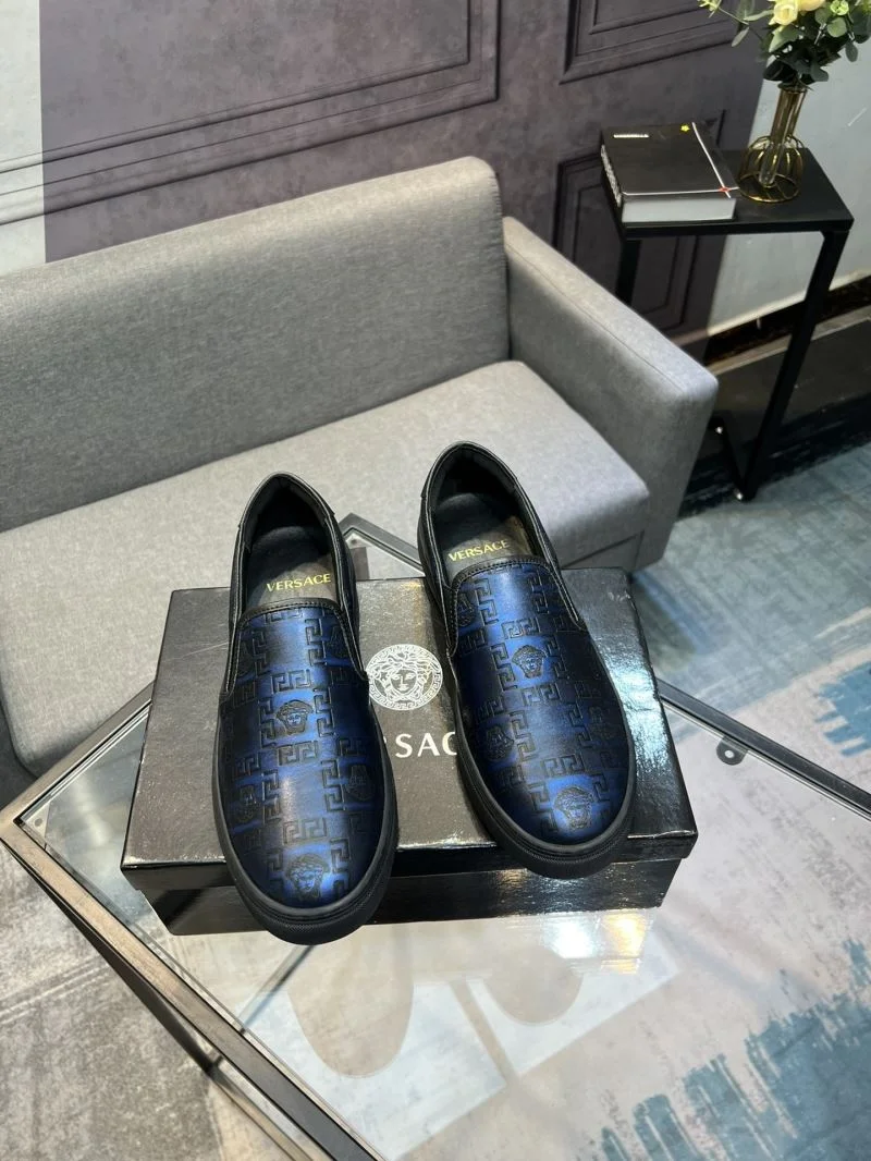 Exact replica Versace Low Shoes