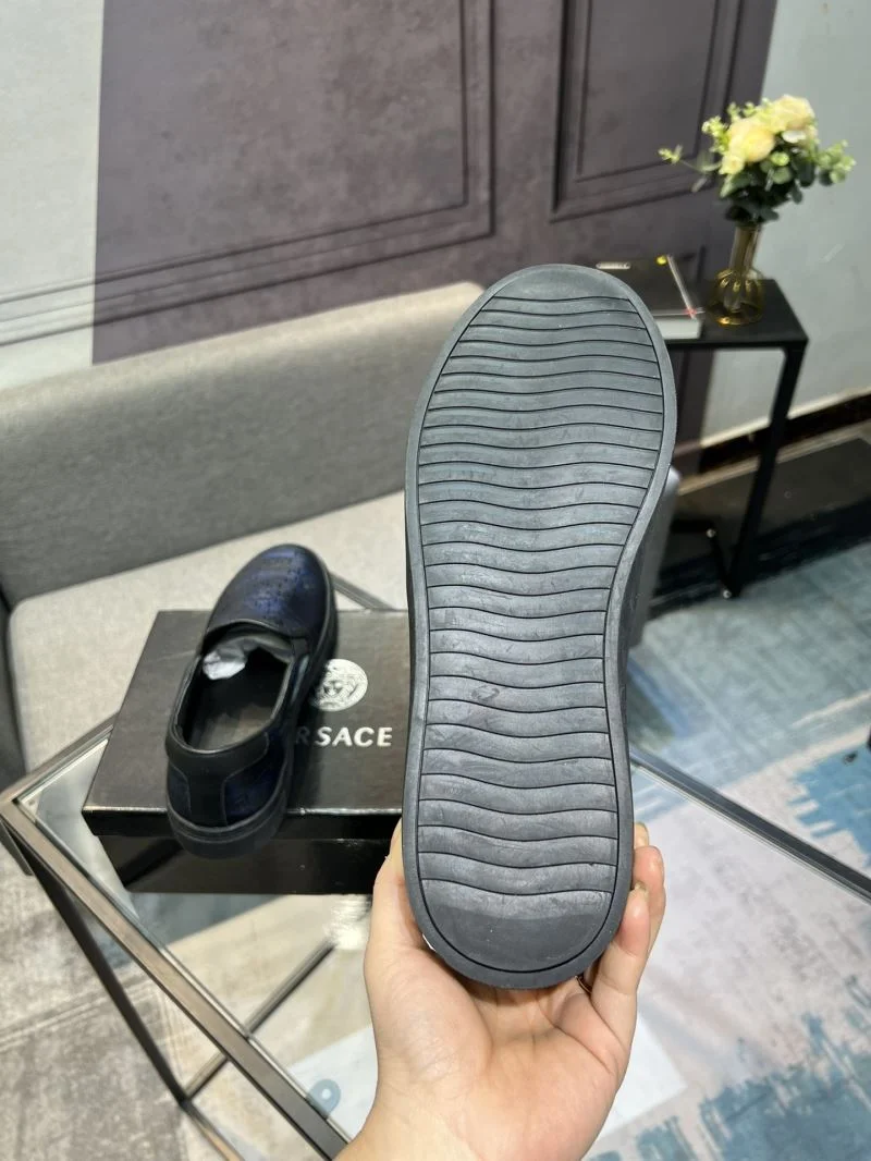 Exact replica Versace Low Shoes