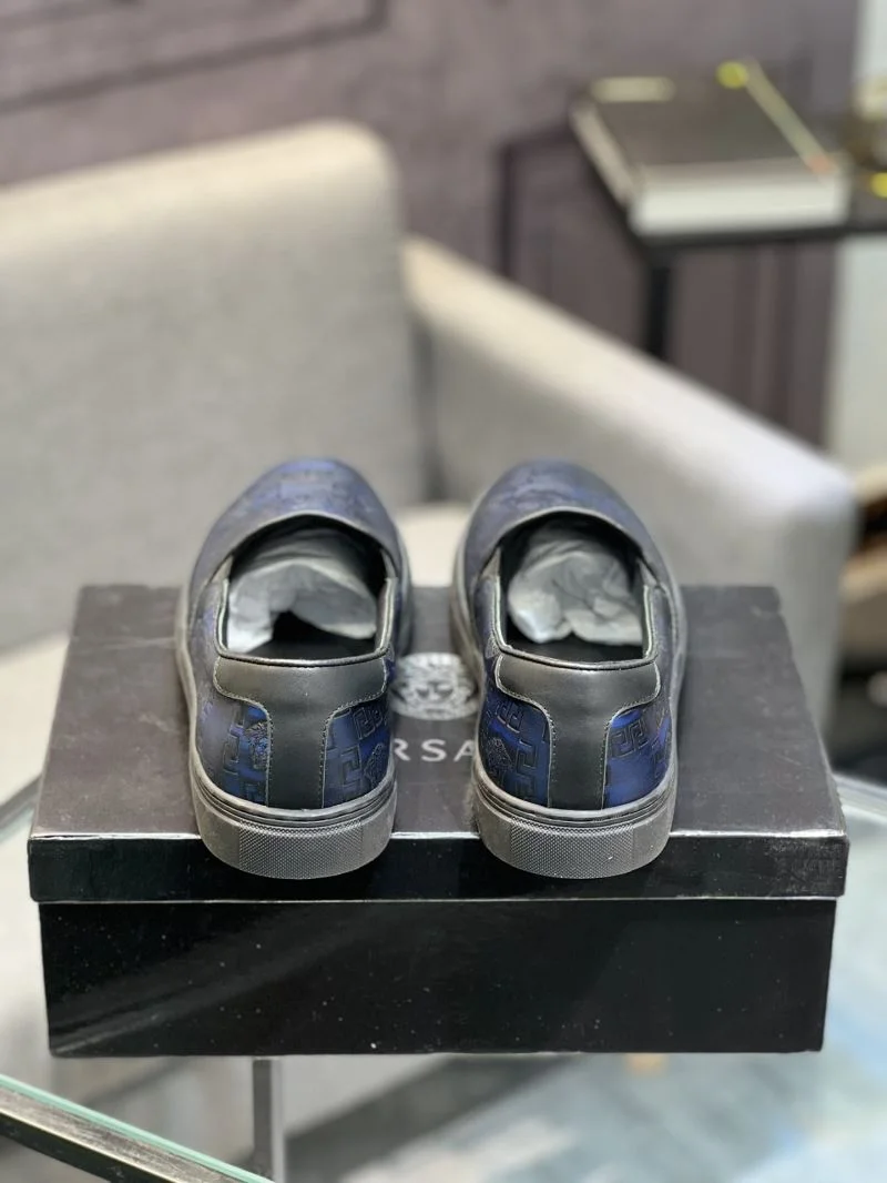Exact replica Versace Low Shoes