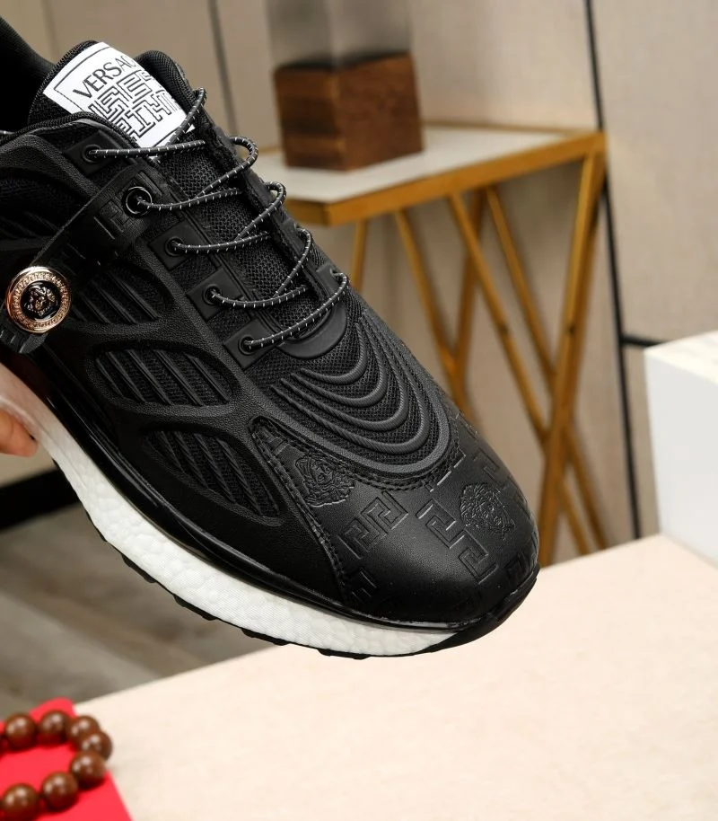 Exact replica Versace Low Shoes