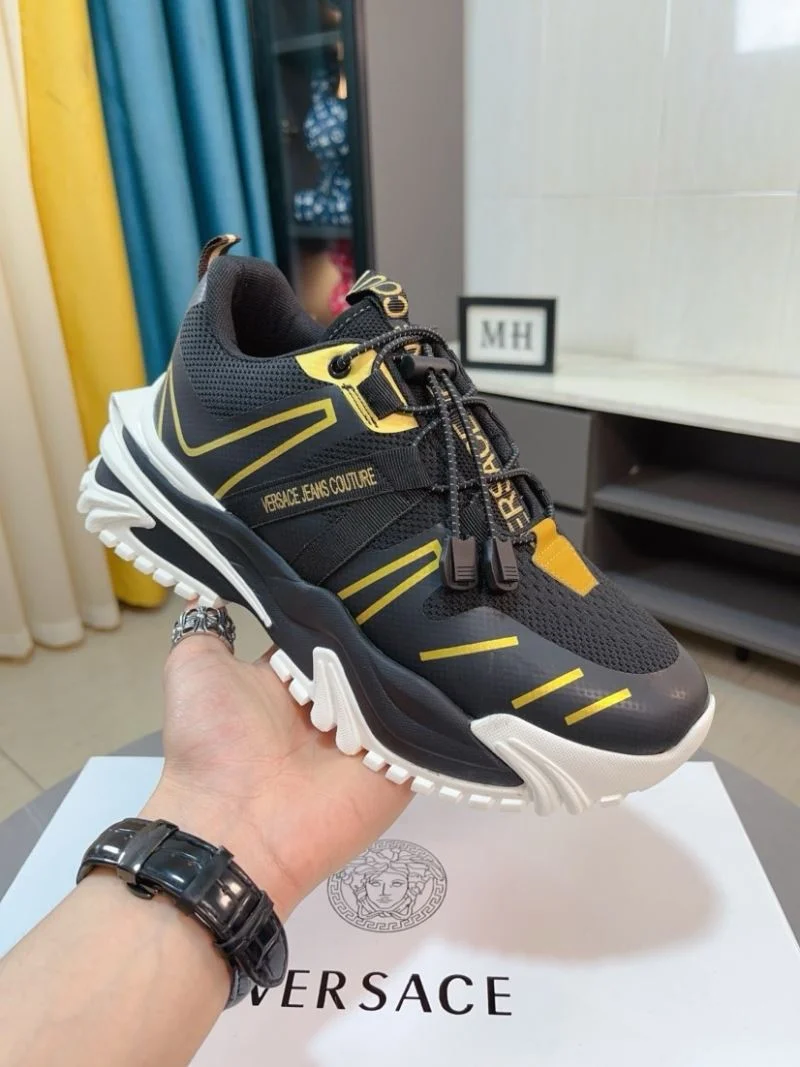 Top mirror Versace Low Shoes