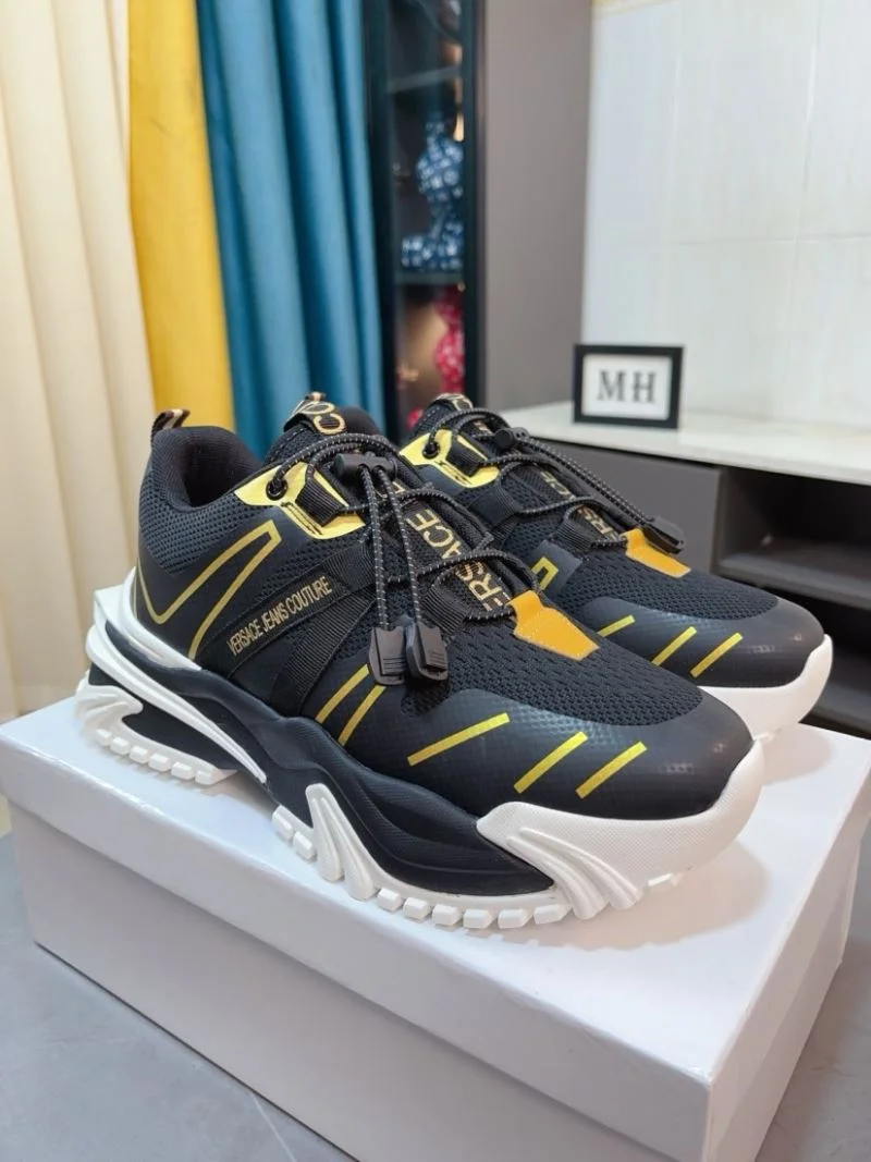 Top mirror Versace Low Shoes