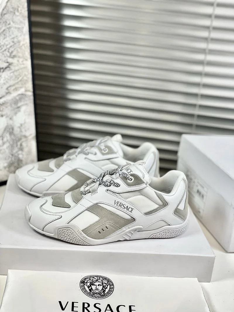Discounted Versace Low Shoes
