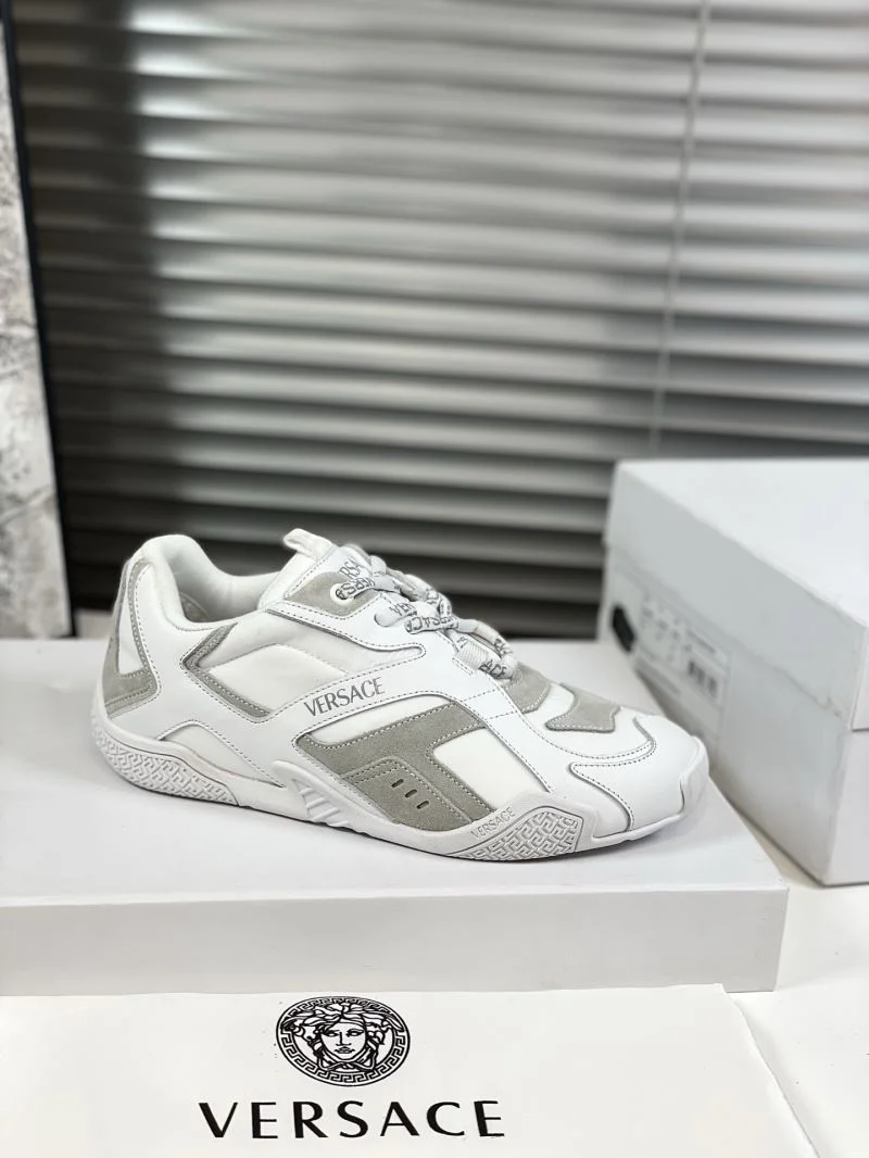 Discounted Versace Low Shoes