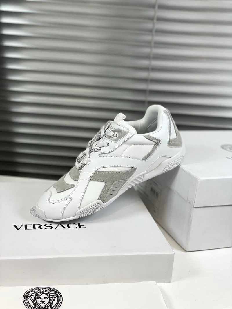Discounted Versace Low Shoes