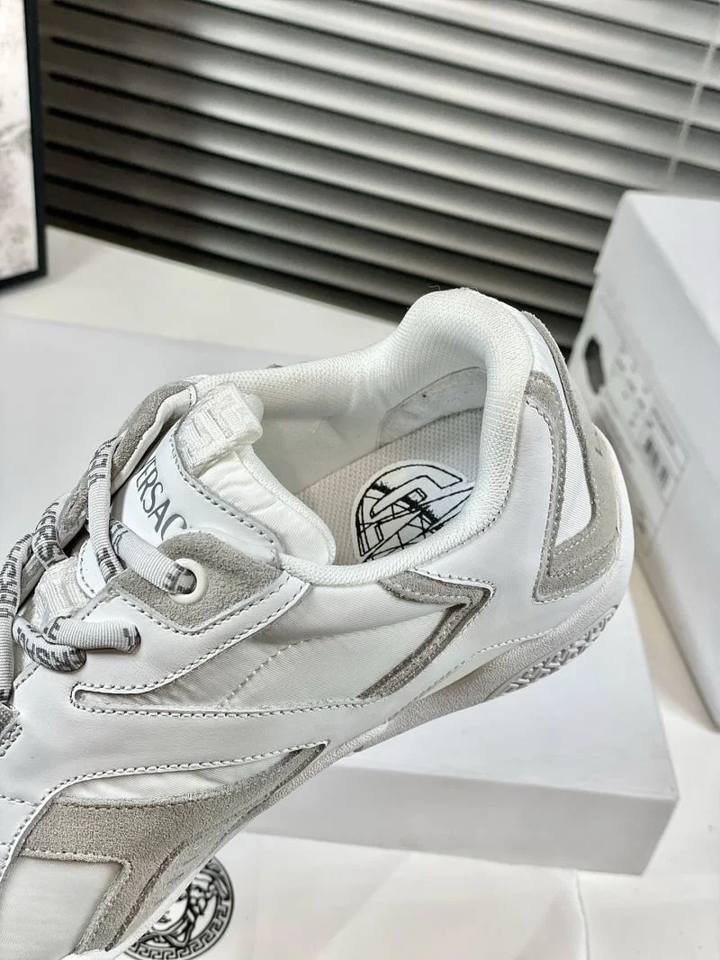 Discounted Versace Low Shoes