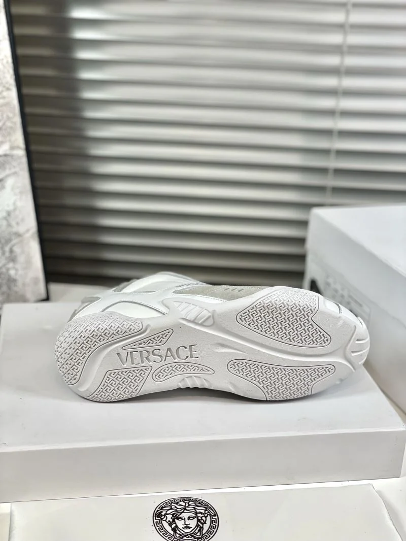 Discounted Versace Low Shoes