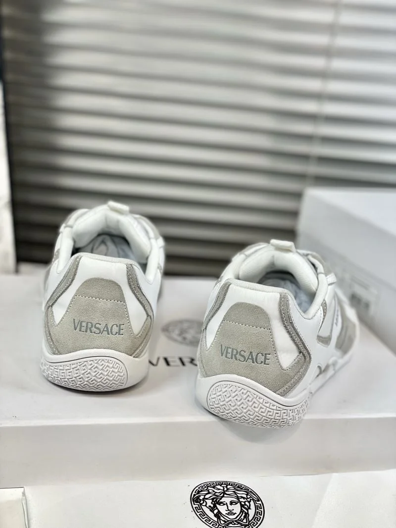 Discounted Versace Low Shoes