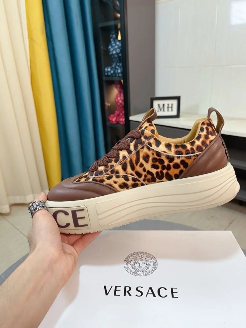 Reasonably priced Versace Low Shoes