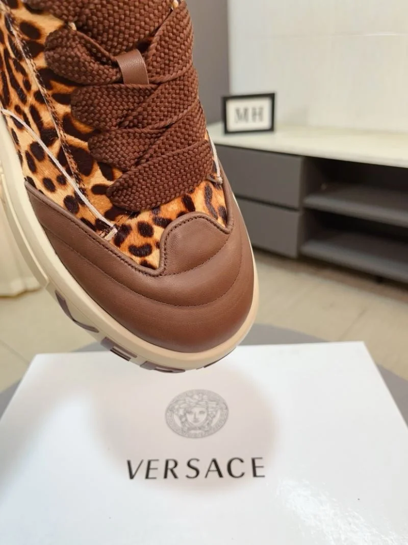 Reasonably priced Versace Low Shoes