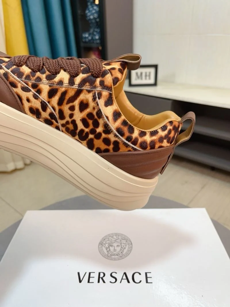 Reasonably priced Versace Low Shoes