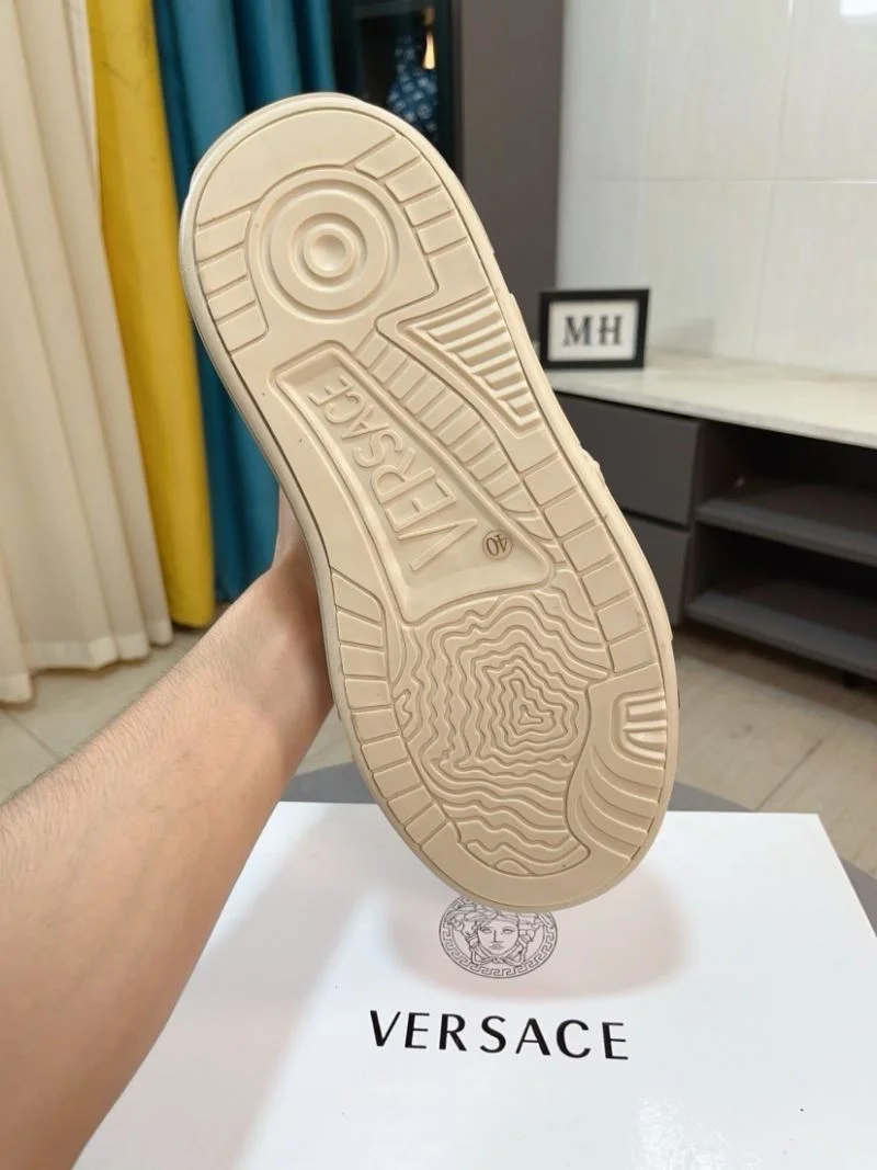 Reasonably priced Versace Low Shoes