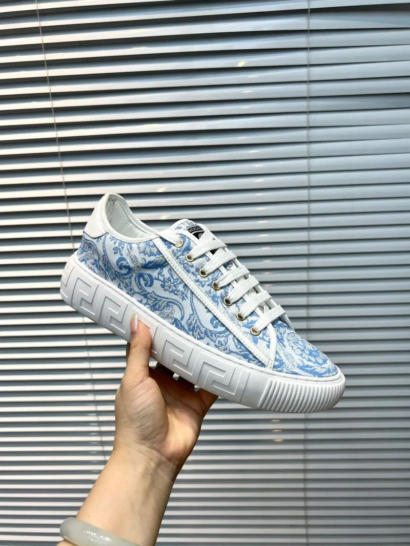 Factory-made Versace Low Shoes