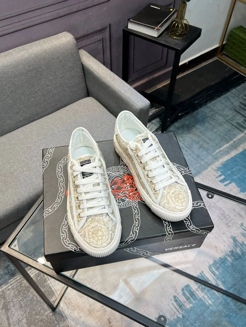 Low-cost Versace Low Shoes