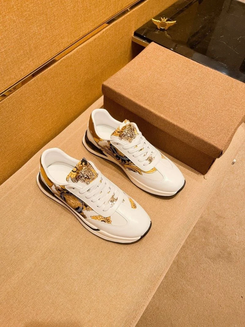 Precise copy Versace Low Shoes