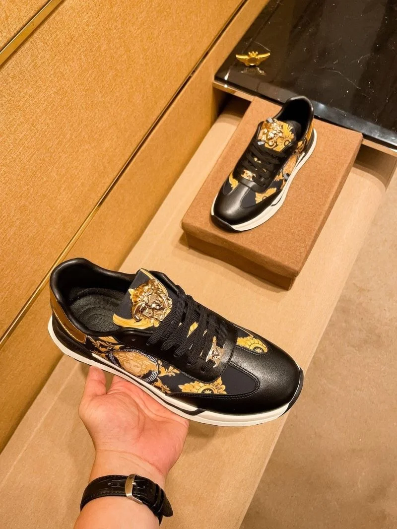 Bargain Versace Low Shoes
