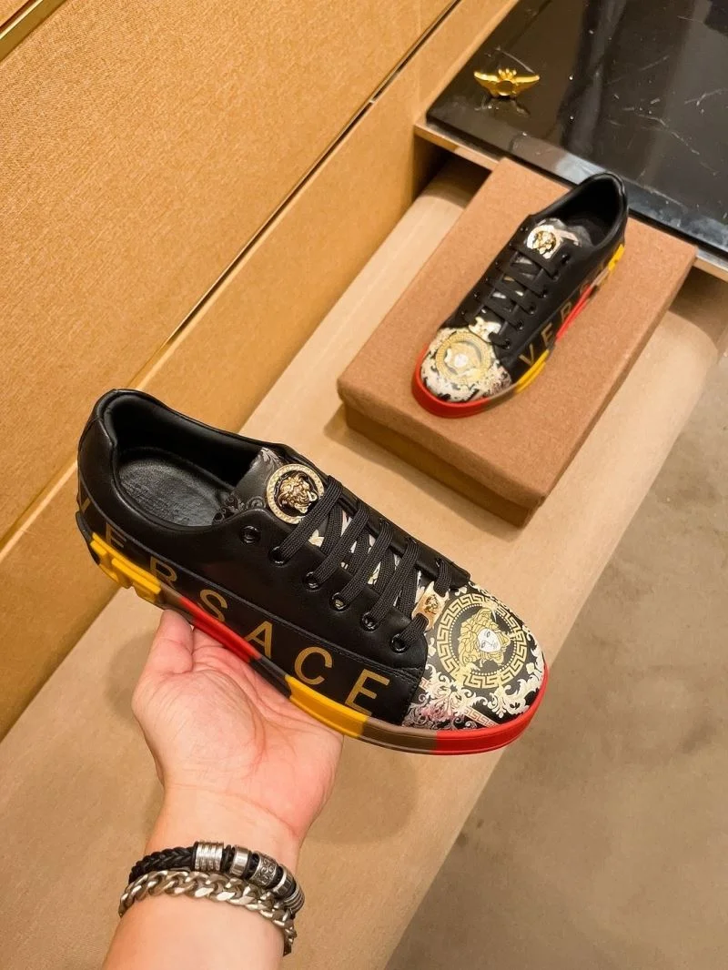 Cut-rate Versace Low Shoes