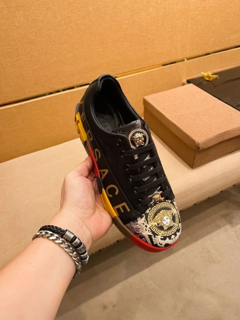 Cut-rate Versace Low Shoes
