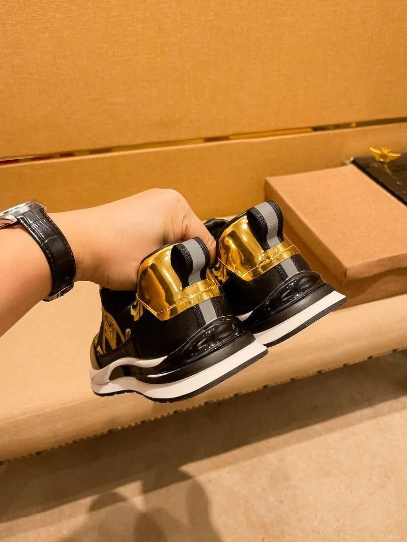 Discounted Versace Low Shoes