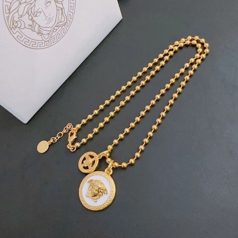 Low-cost Versace Necklaces