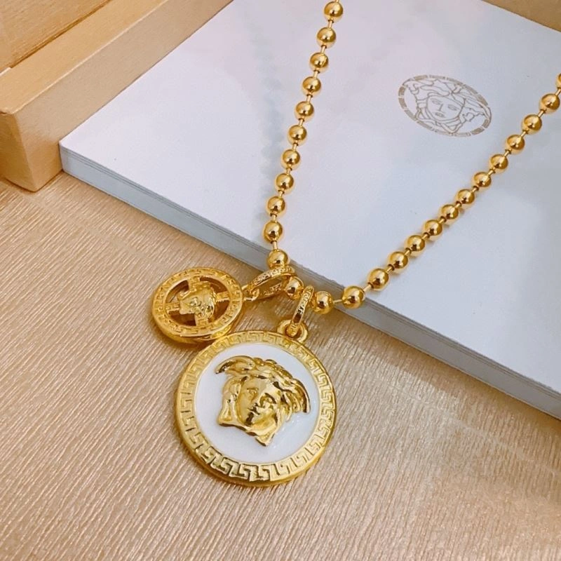 Low-cost Versace Necklaces
