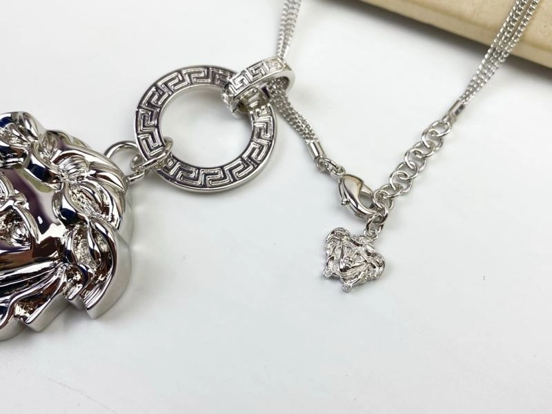 Perfect replica Versace Necklaces