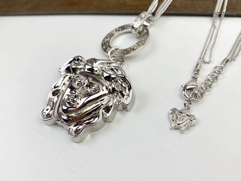Perfect replica Versace Necklaces