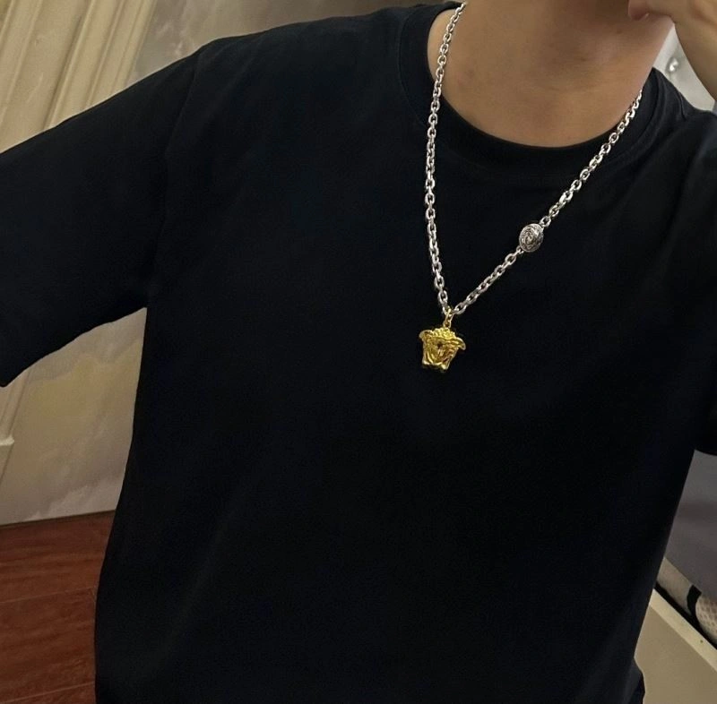 Inexpensive Versace Necklaces