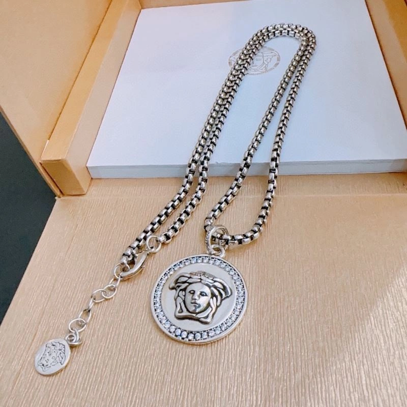 Factory-made Versace Necklaces