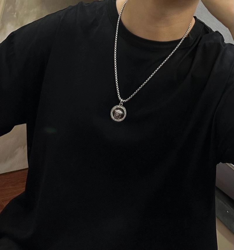 Factory-made Versace Necklaces