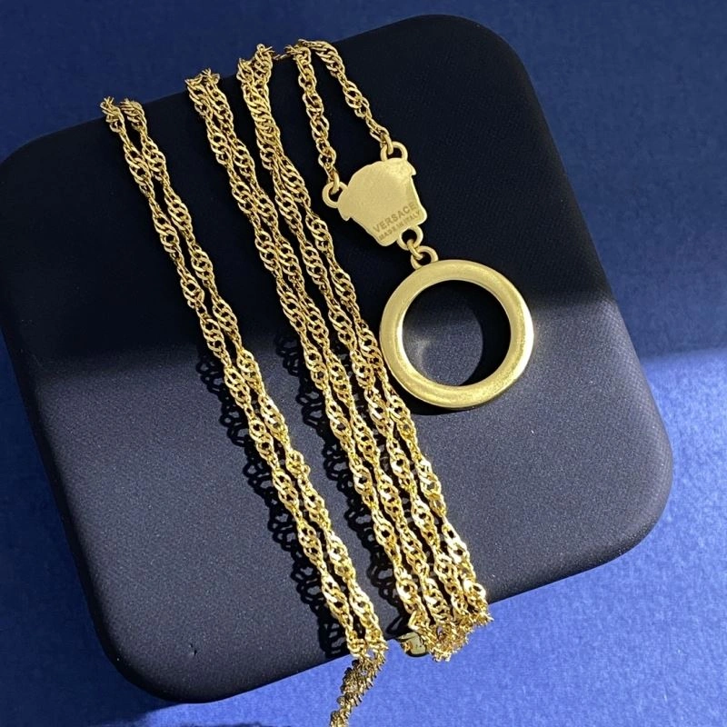 Low-cost Versace Necklaces