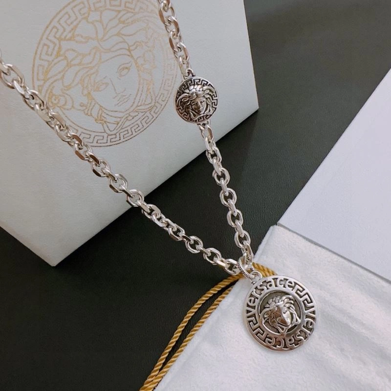 1:1 copy Versace Necklaces