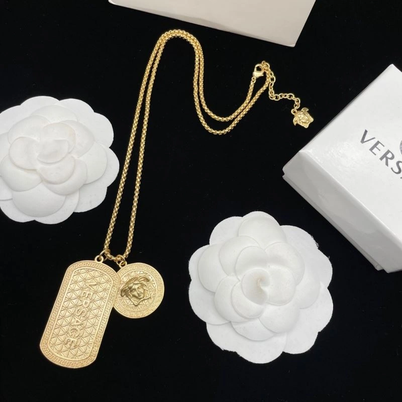 Accurate model Versace Necklaces
