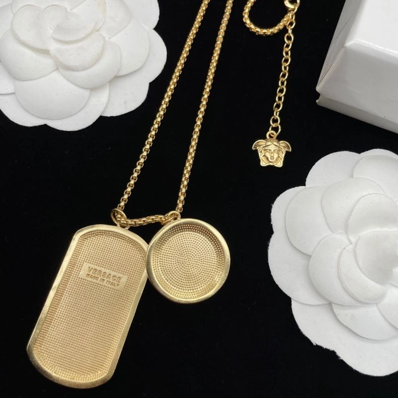 Accurate model Versace Necklaces