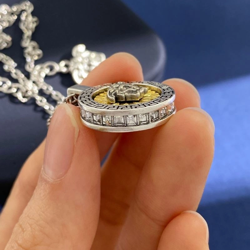 1:1 copy Versace Necklaces