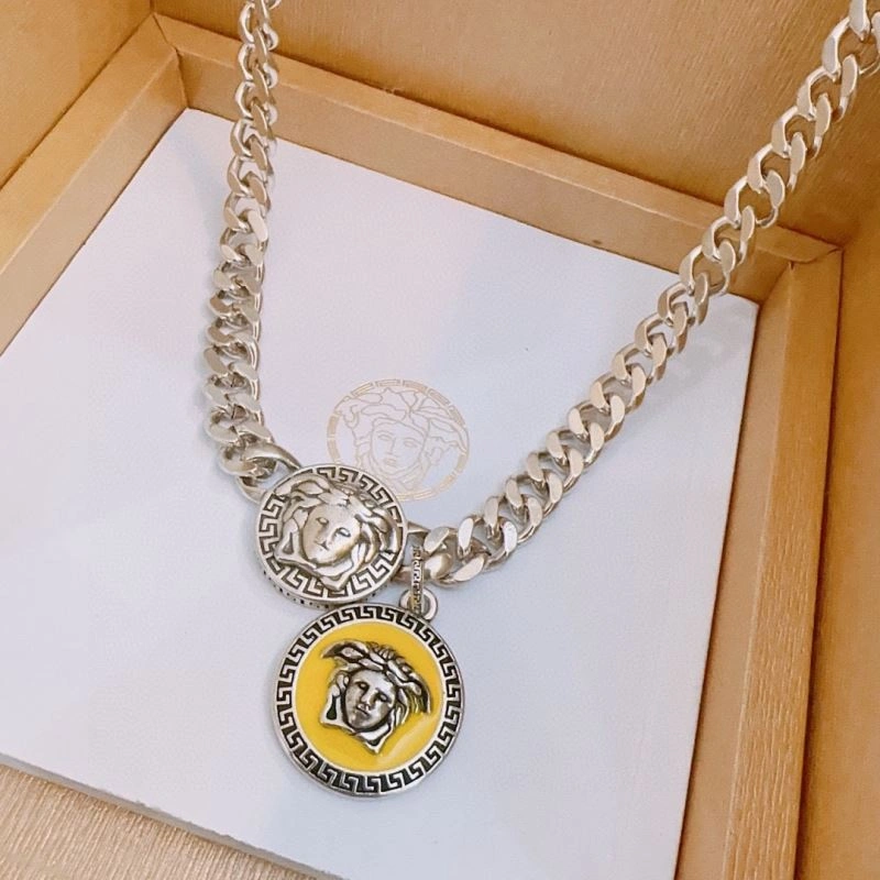 Top match Versace Necklaces