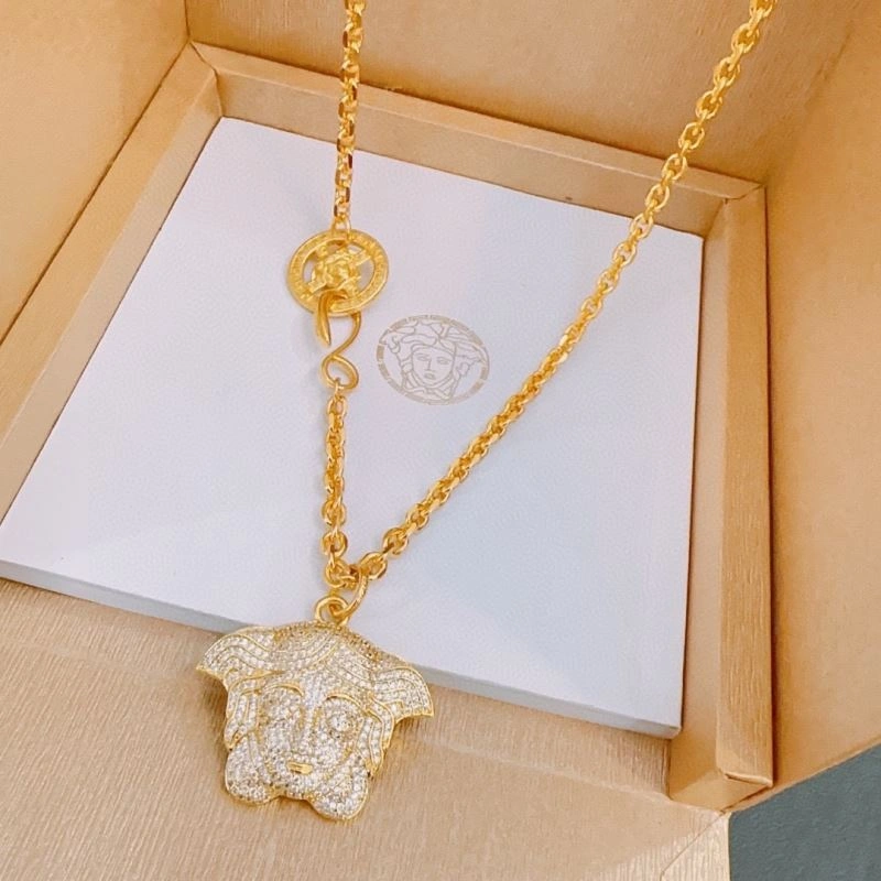 High fidelity Versace Necklaces